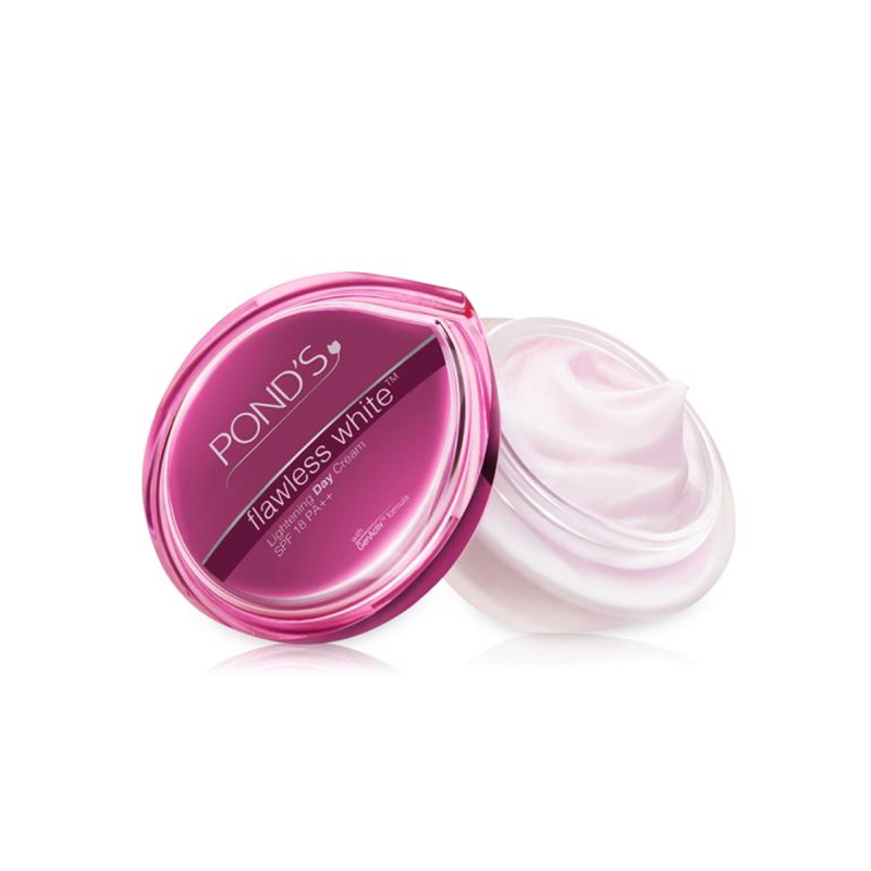 Ponds flawless white day cream store